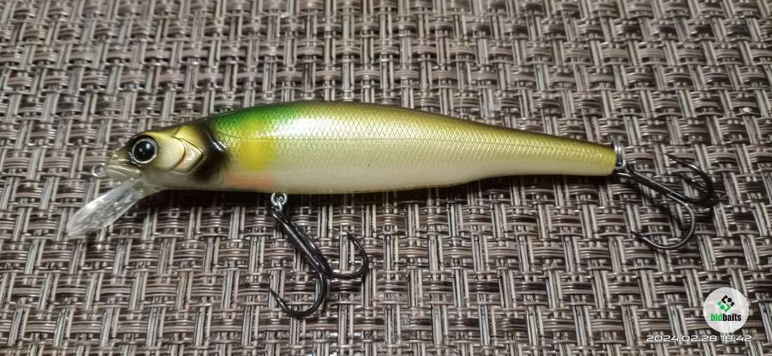 Аукцион Major Craft Zoner Minnow ZM110. Оригинал Начальная ставка 1500 руб.