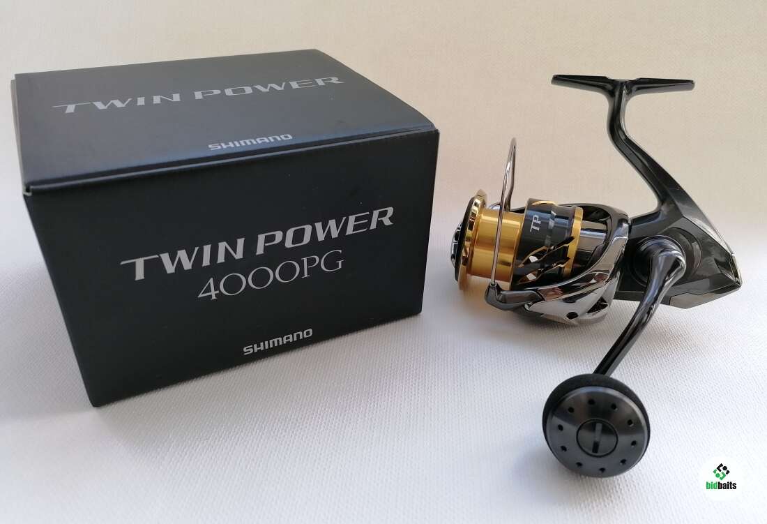 Купить Shimano 20 Twin Power 4000PG (JDM) по цене 30000 руб.