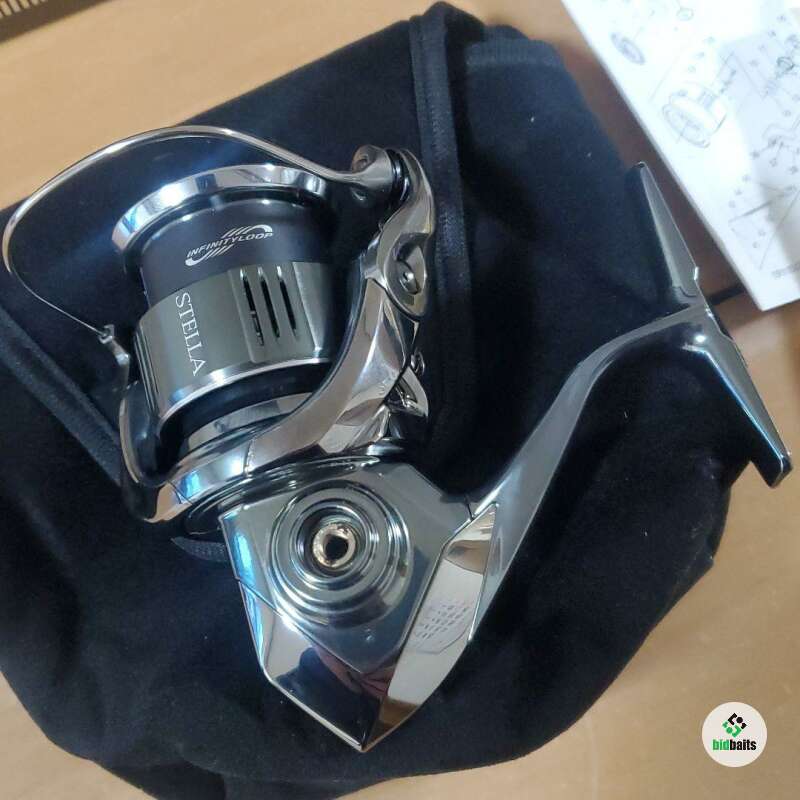 Купить Shimano 22 Stella C2500S по цене 58000 руб.
