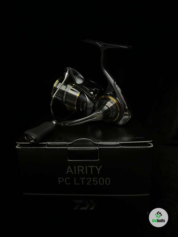Купить Daiwa 23 Airity PC LT2500 по цене 38500 руб.