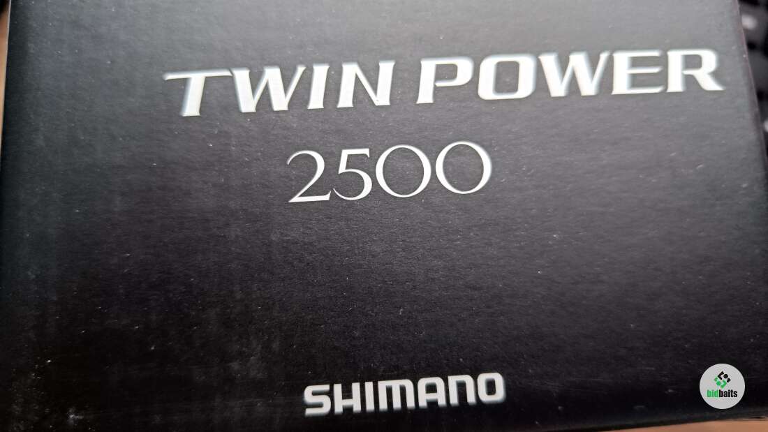 Купить Shimano 20 Twin Power 2500 по цене 42774 руб.