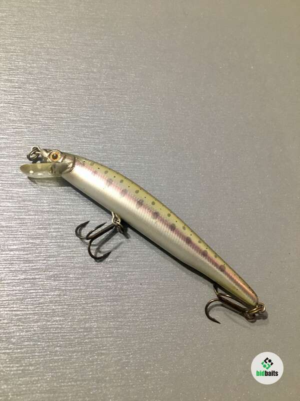 Купить Yo-Zuri Duel Stoop Trouter*s Minnow 90SR 5.5g по цене 450 руб.