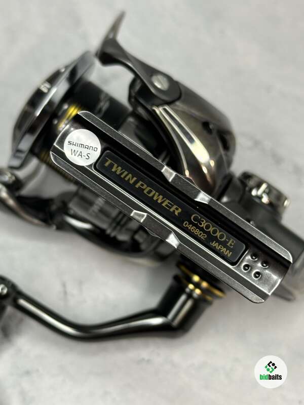 Купить Shimano 24 Twin Power C3000 по цене 38000 руб.