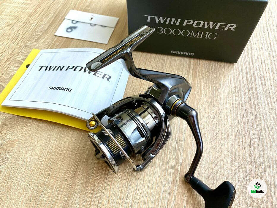 Купить Shimano 24 TWIN POWER 3000MHG по цене 34000 руб.