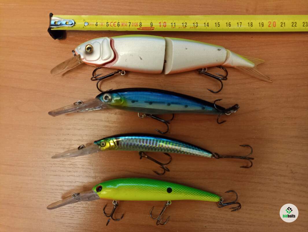 Купить Воблеры набор SAVAGE и три ловчих китайца. по цене 2500 руб.