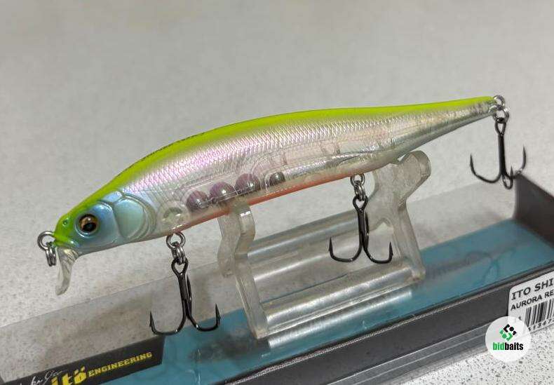Купить Megabass Ito-Shiner SSR #11 Aurora Reaction по цене 1500 руб.